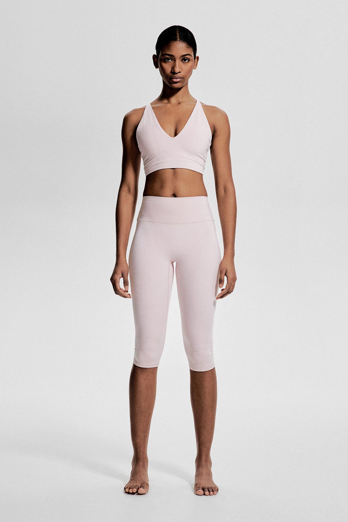 Light Support Sports Bra In Softmove™ | H&M UAE
