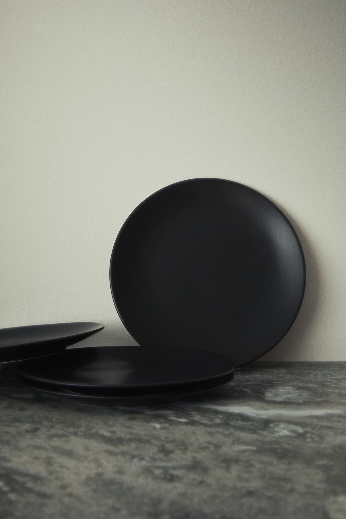 4-pack Porcelain Mid Plates | H&M UAE