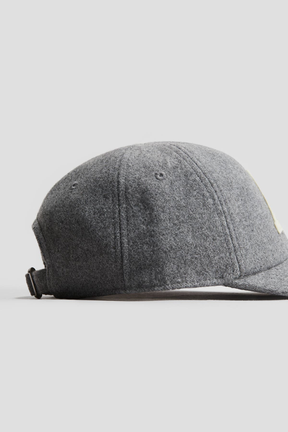 Cap | H&M UAE