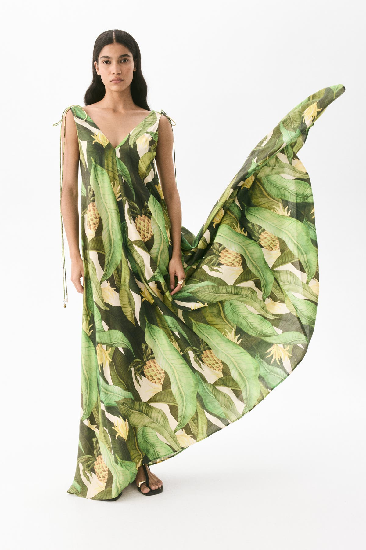 Voluminous Maxi Dress | H&M UAE