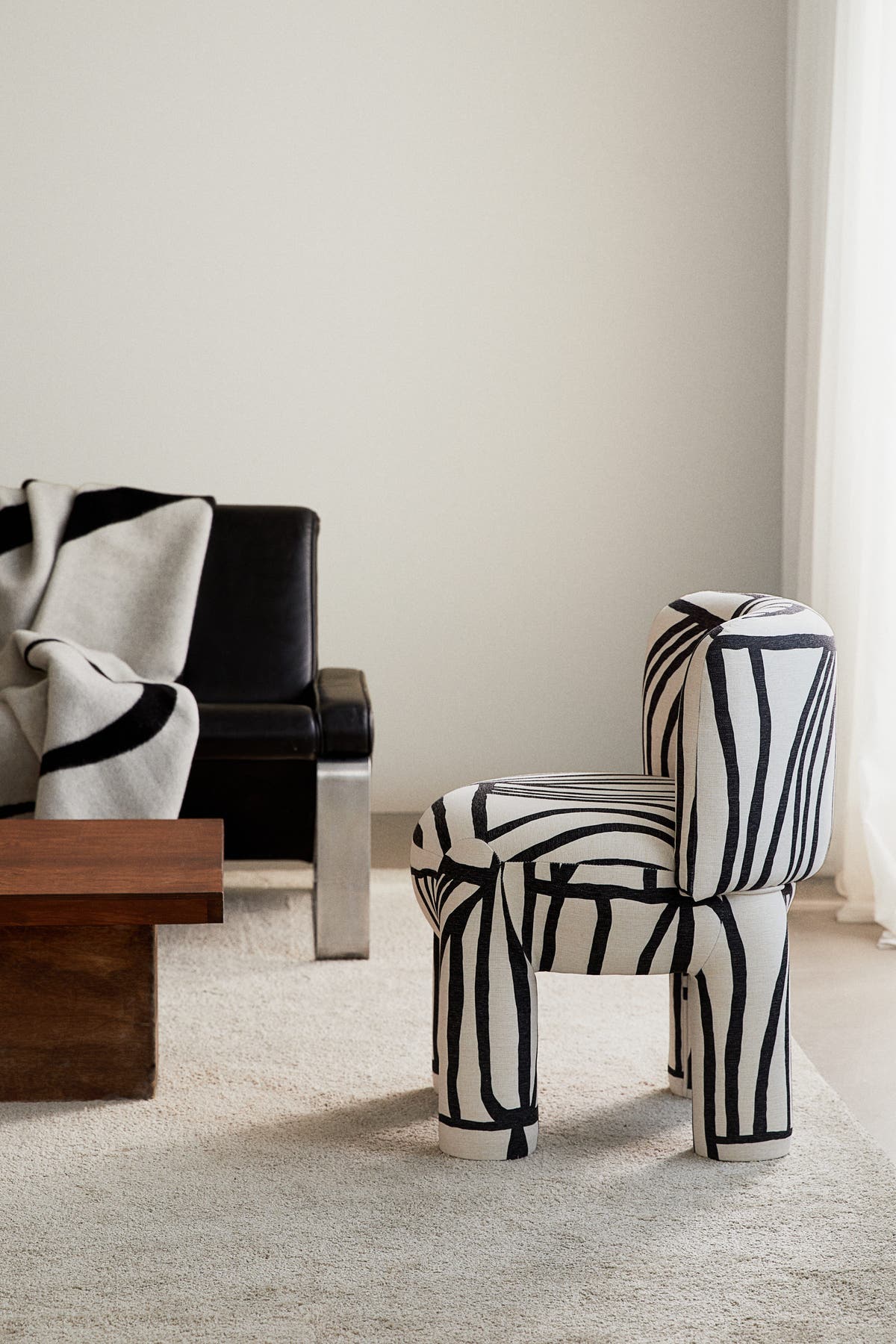 Chunky Lounge Chair | H&M UAE